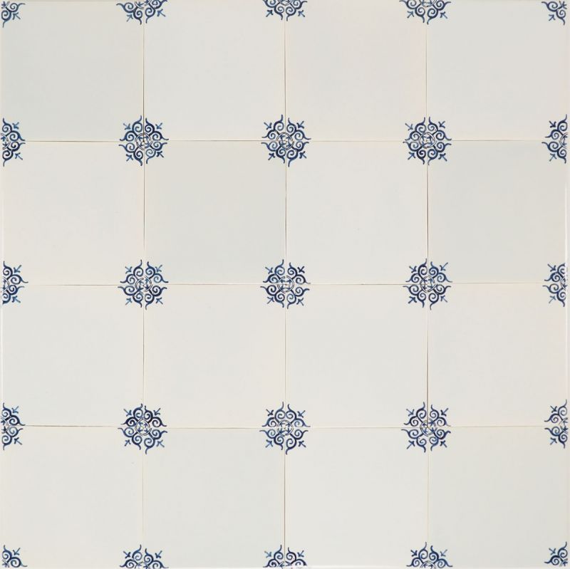 Hand-painted Delft tiles with ox-head corner motif | PCM-20 series in blue